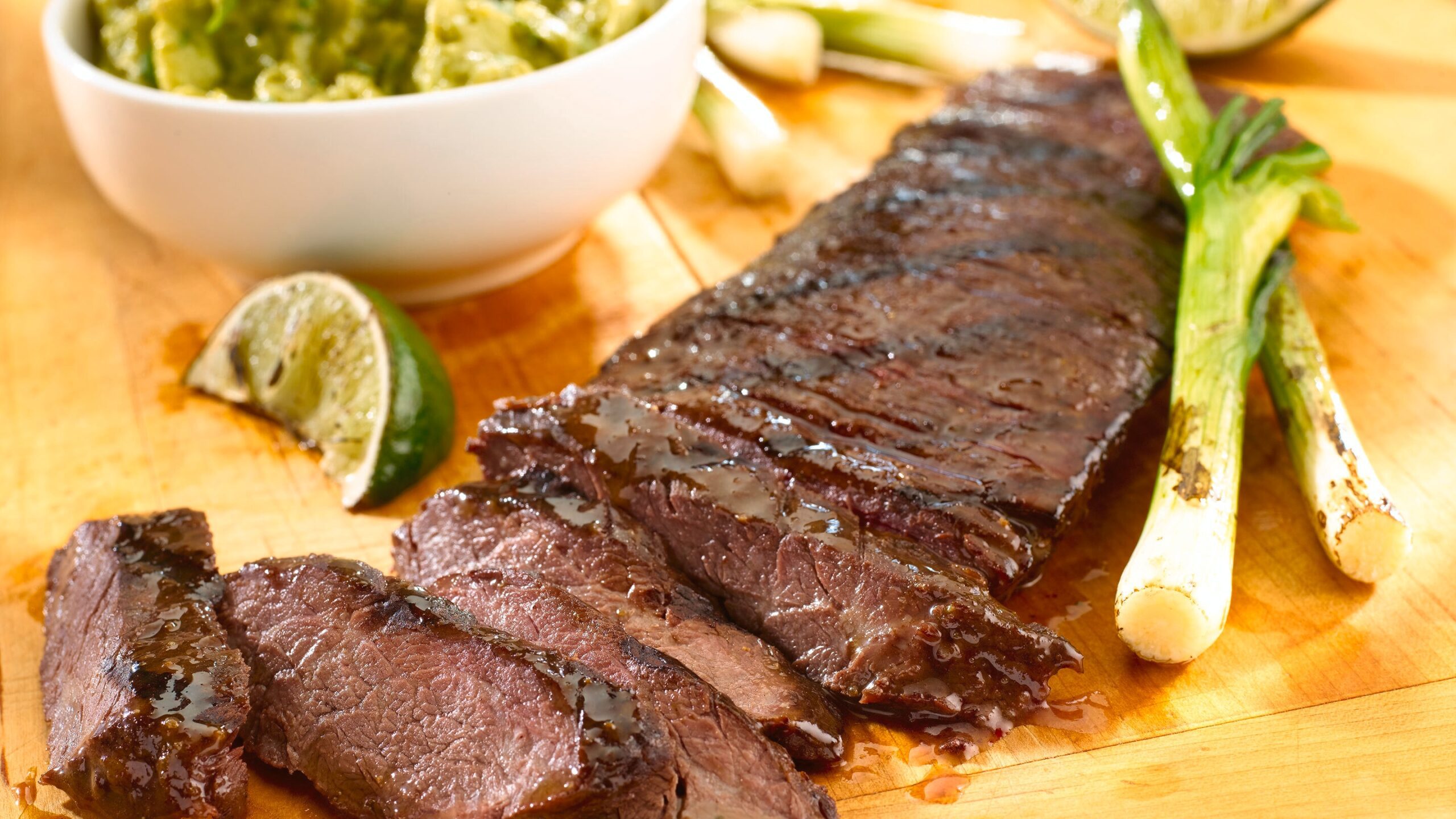 La carne de res proviene de la vaca o del toro