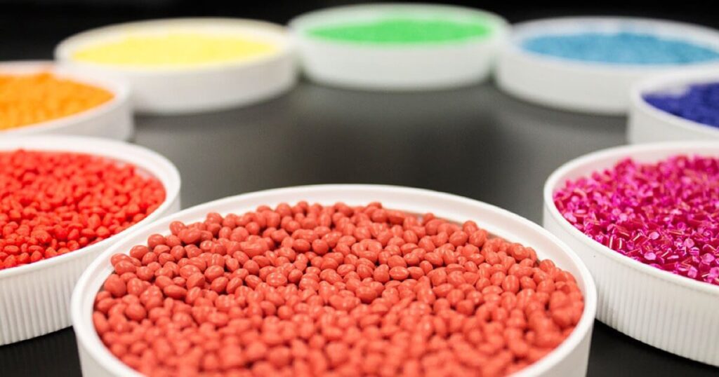 Qué gama de colores ofrece Color Tech en tonos rojos
