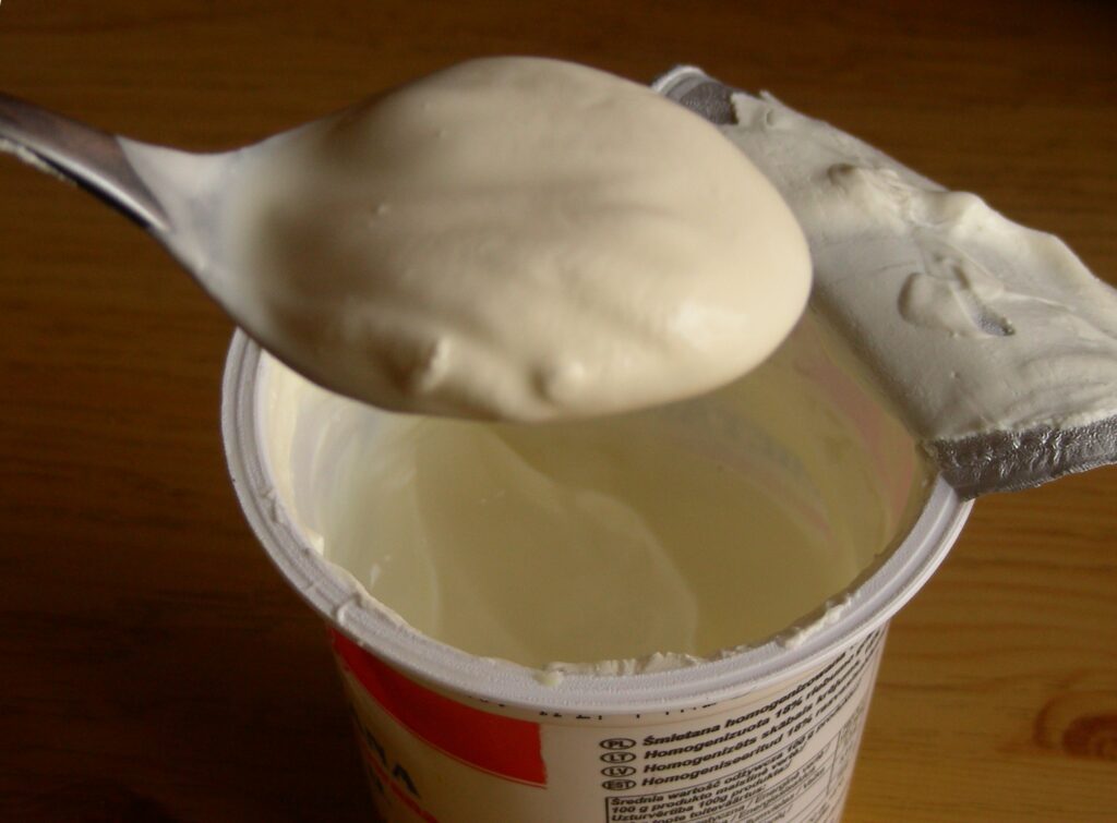 Qué hacer si la crema de leche está vencida pero sin abrir
