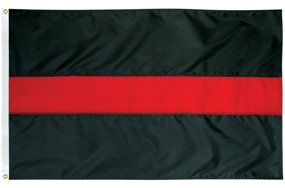 Qué color resulta de mezclar rojo y negro: tonos oscuros